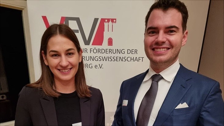 Sophia Bock und Timo Greve mit Excellence Award des VFVH 2022 ausgezeichnet : University of ...